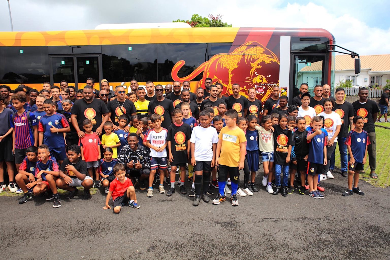 PRÉSENTATION BUS OCSA LÉOPARD - Saint-andré